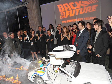 Incredible Back to the Future Delorean Cake - TechEBlog
